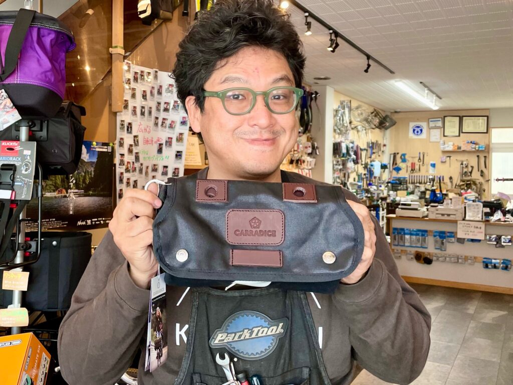 BROMPTONにも、他の自転車にも！ サドルやハンドルバーに付けたい「Zip Roll Wide Loop」｜滋賀・彦根 自転車の楽しみと ...